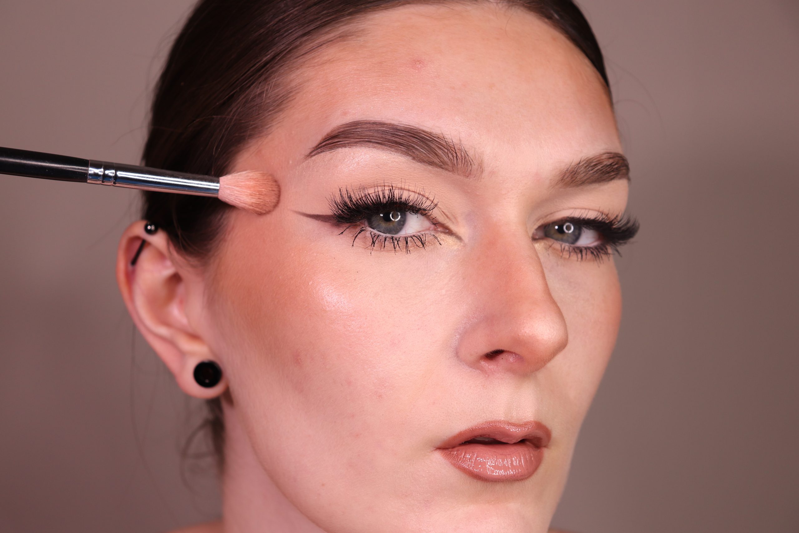Professional Makeup Artist - Courtney Beauty